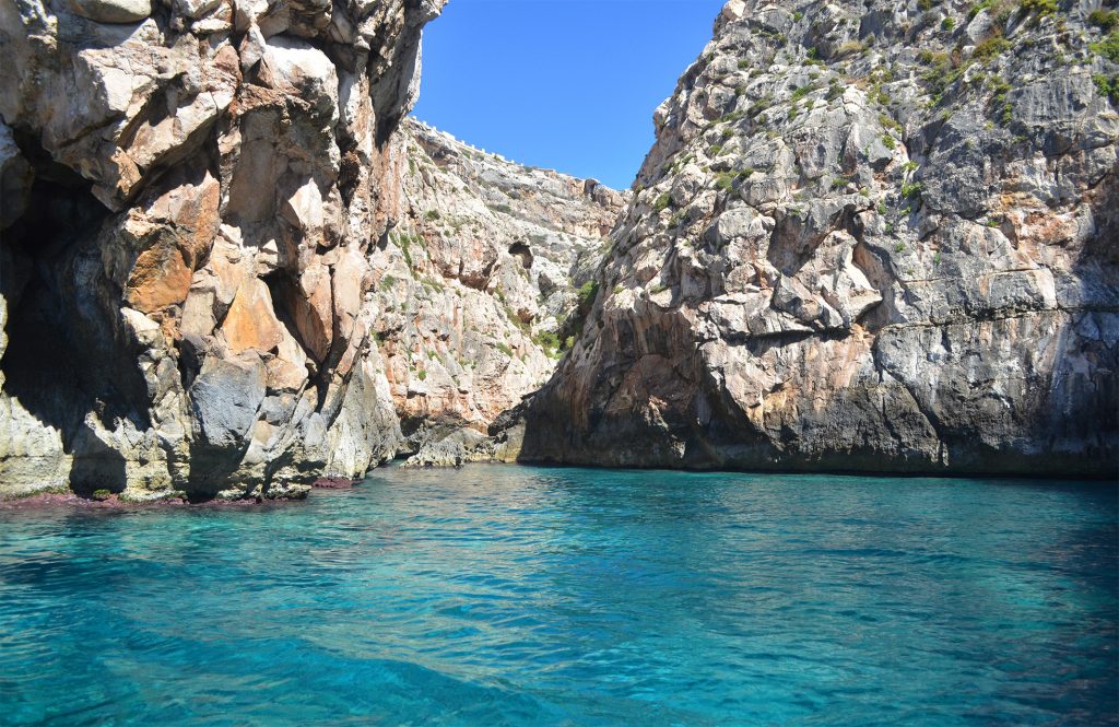 Dicas para aproveitar ao máximo a Blue Grotto em Malta | Conheci e Curti
